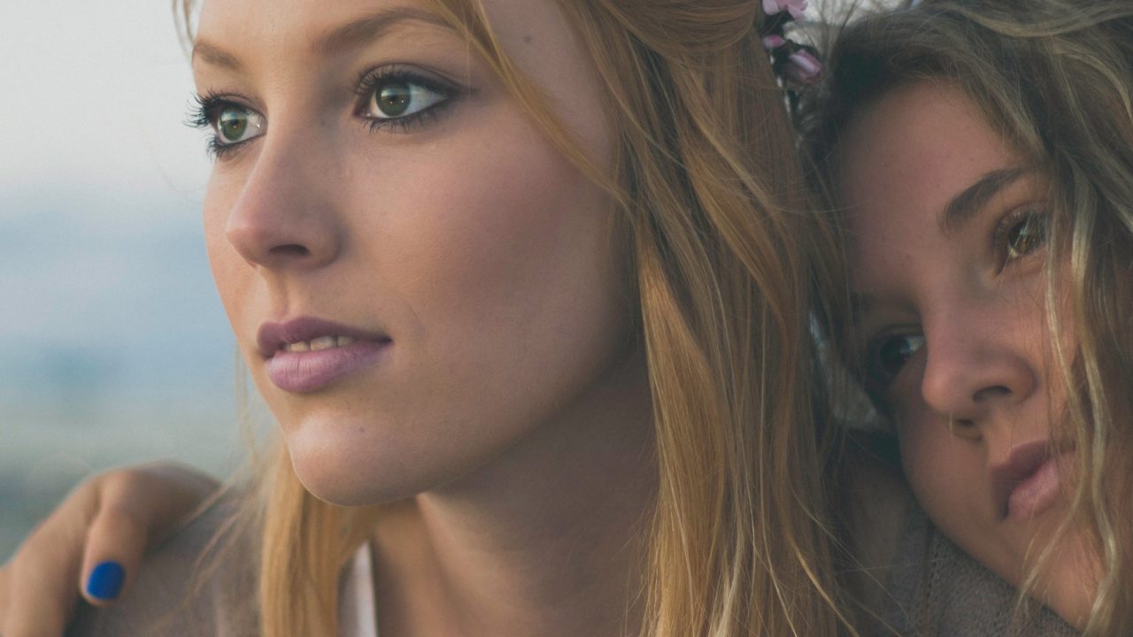 How to Know When You've Outgrown Your Friends and What to Do About It ...